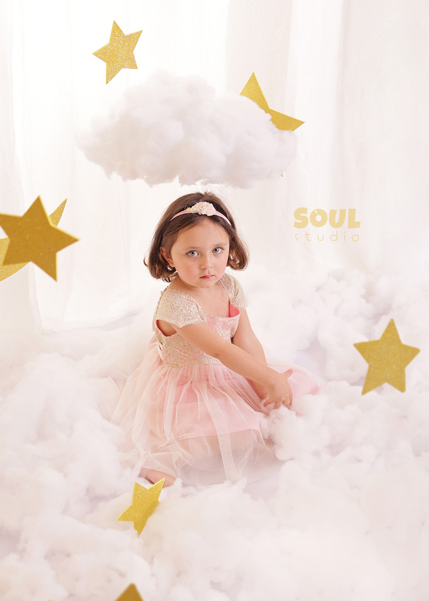 Dreamy Photoshoot With The Stars On The Clouds - Soul Studio